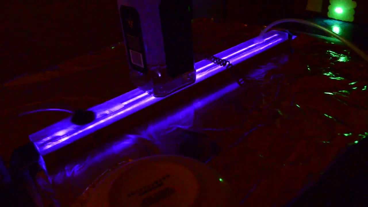 Home-built Ultraviolet Gas Laser Cuz SCIENCE - YouTube