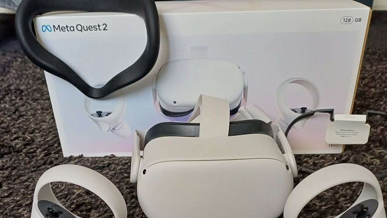 New Oculus (Unboxing for my birthday!) - YouTube
