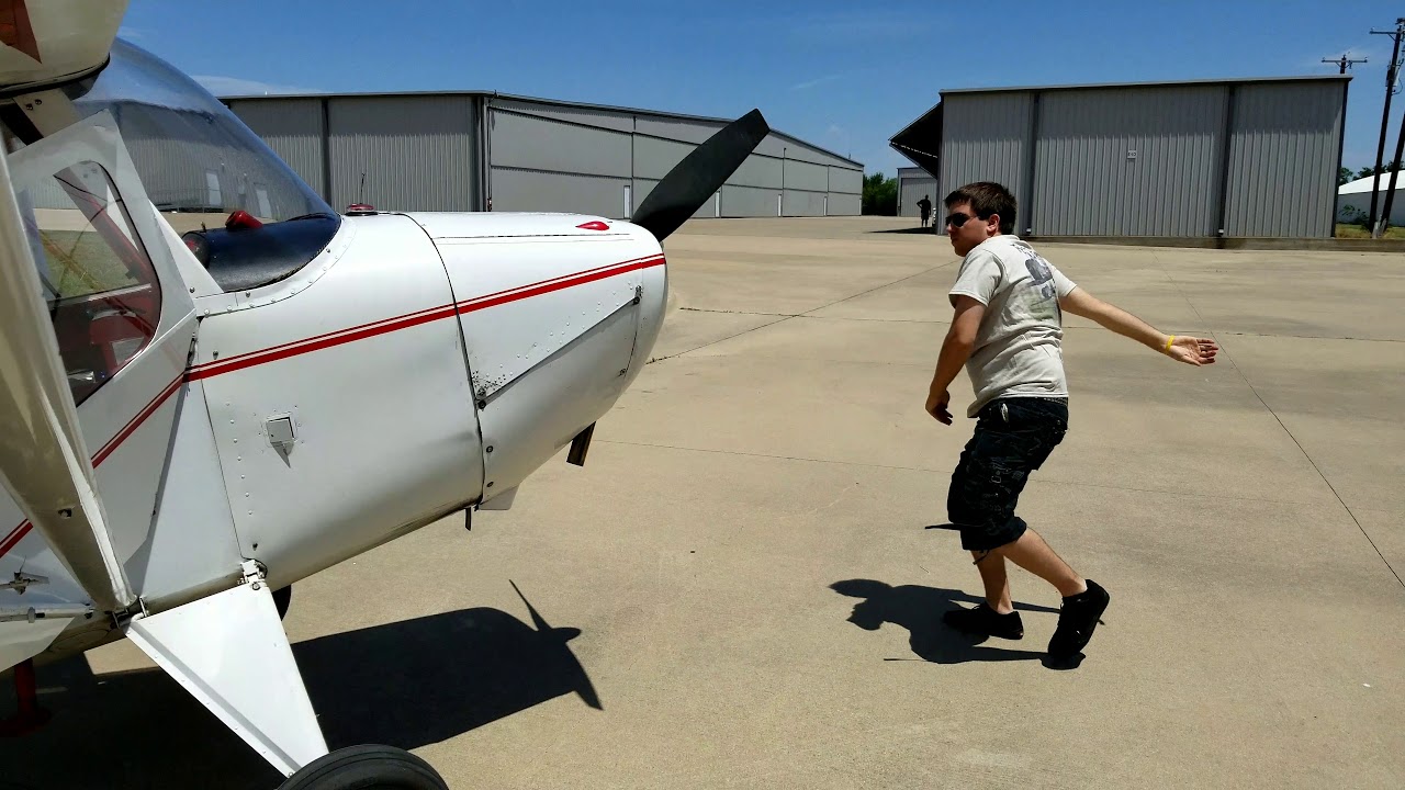 Jordan first successful hand prop! - YouTube