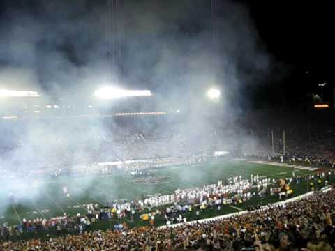 Flyover after national anthem at Citi BCS National Championship - YouTube