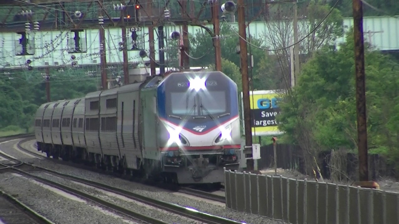 Amtrak 623 Leads Silver Star 92 Northbound - YouTube
