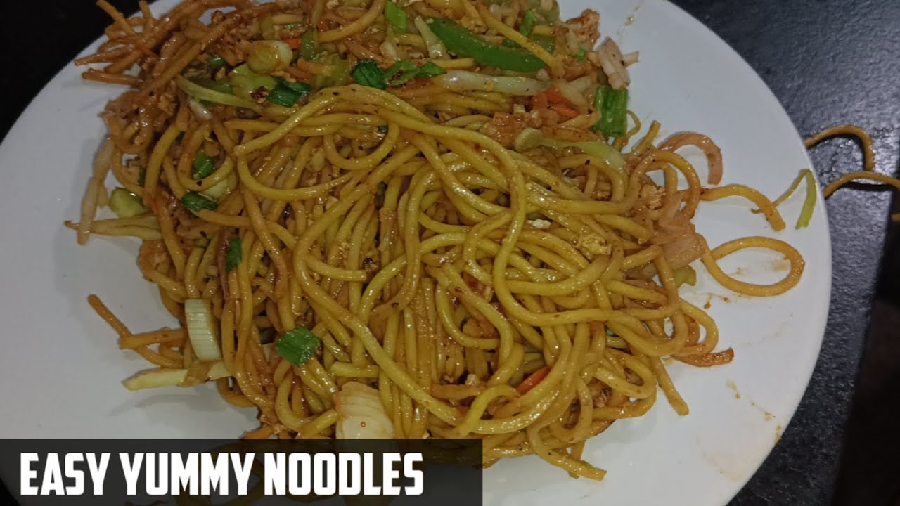 CREEPY CHICKEN CHAUMIN - Yummy and Easy | #chickennoodles - YouTube