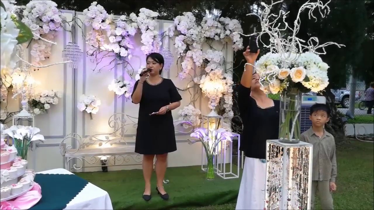 Emcee Nicole Tan (Ipoh) - GARDEN WEDDING RECEPTION 180617 - YouTube