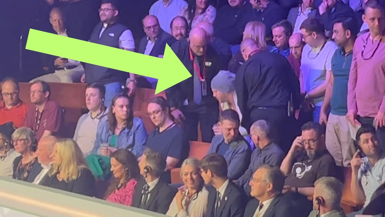 DRUNK Snooker Fan KICKED OUT | 2024 World Snooker Championship FINAL ...