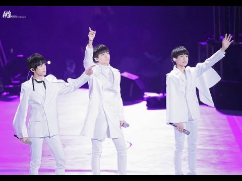 [151231] TFBOYS - Heart + 宠爱 + 大梦想家 + 游戏互动 湖南卫视跨年演唱会 Hunan TV New Year Concert - YouTube