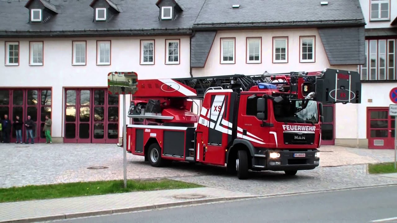 Neue Metz Aerials L32A XS Drehleiter-Korb - YouTube