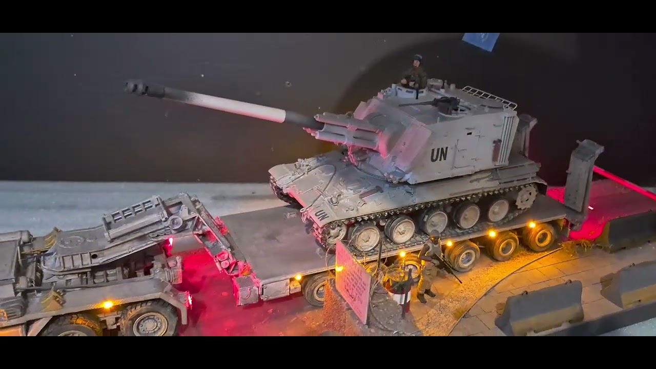 1/35. SLT 56 Tank transporter with Howitzer in UN livery for a revamp ...