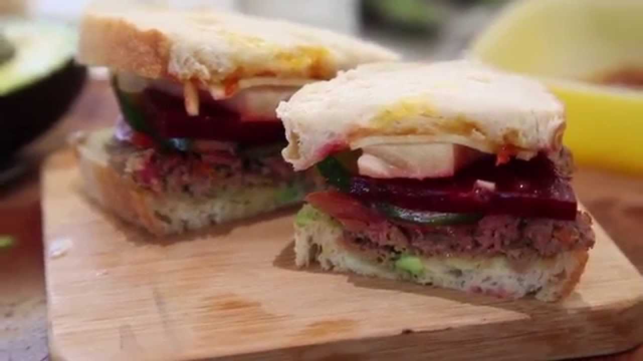 60 Second Sandwich - Australian Beef Rissole Sandwich - YouTube