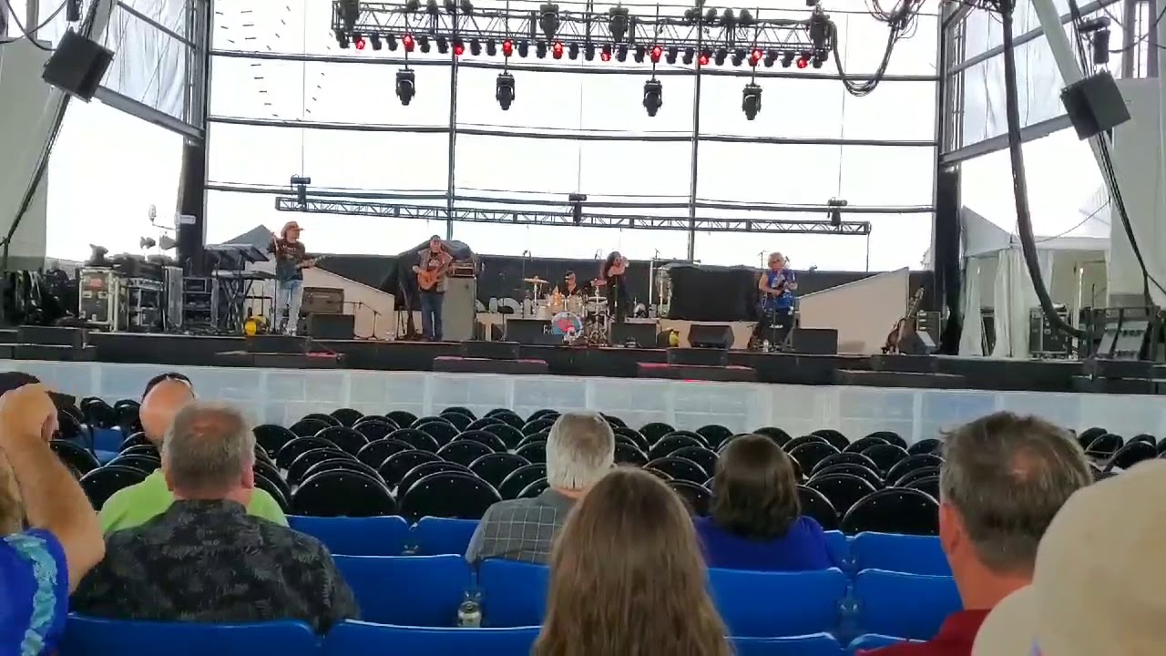 Category X Live at Summerfest on BMO stage - YouTube