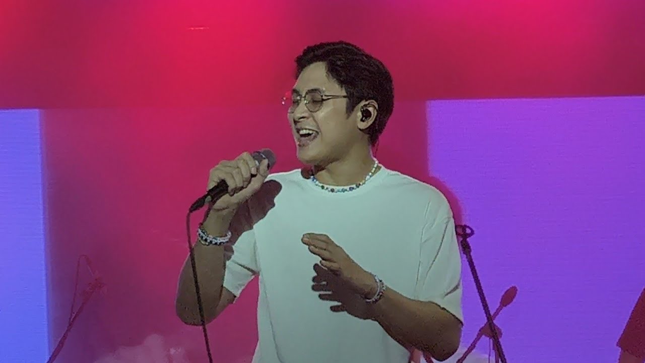 Over October performs "Kaakit-akit" Live at A Lyf Full of Stars after ...