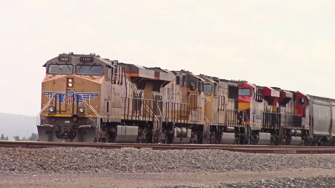 Largo Tren de Union Pacific // Northbound Empty Grain Train - YouTube
