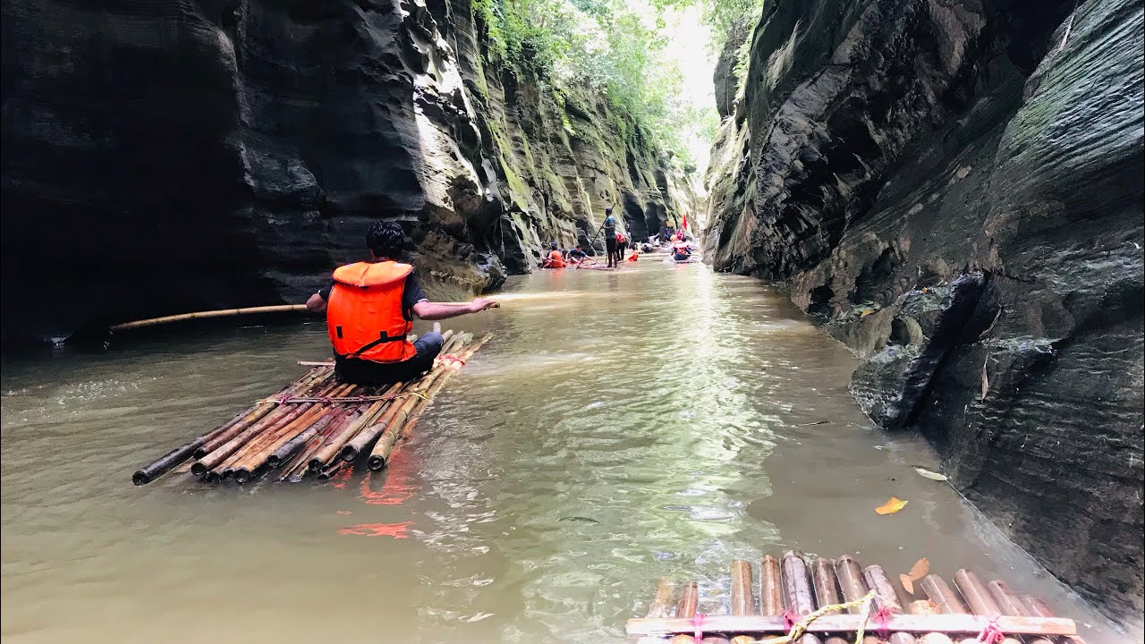 দেবতাখুম - বান্দরবানের সেরা খুমগুলোর একটি ।Debotakhom Bandarban ...