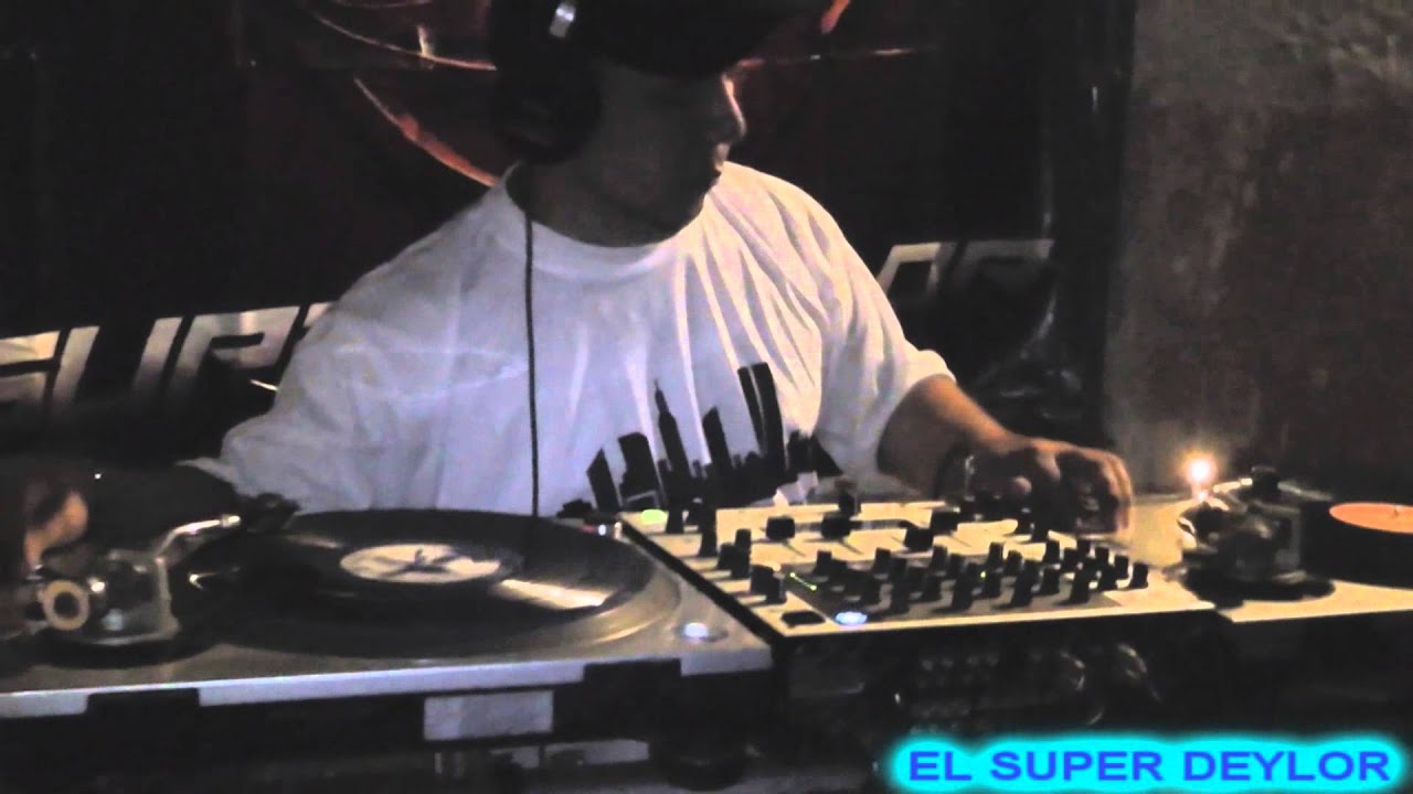 RETRO MIX EL SUPER DJ DEYLOR 2 - YouTube