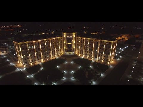 Hamı yatmış, onlar oyaq