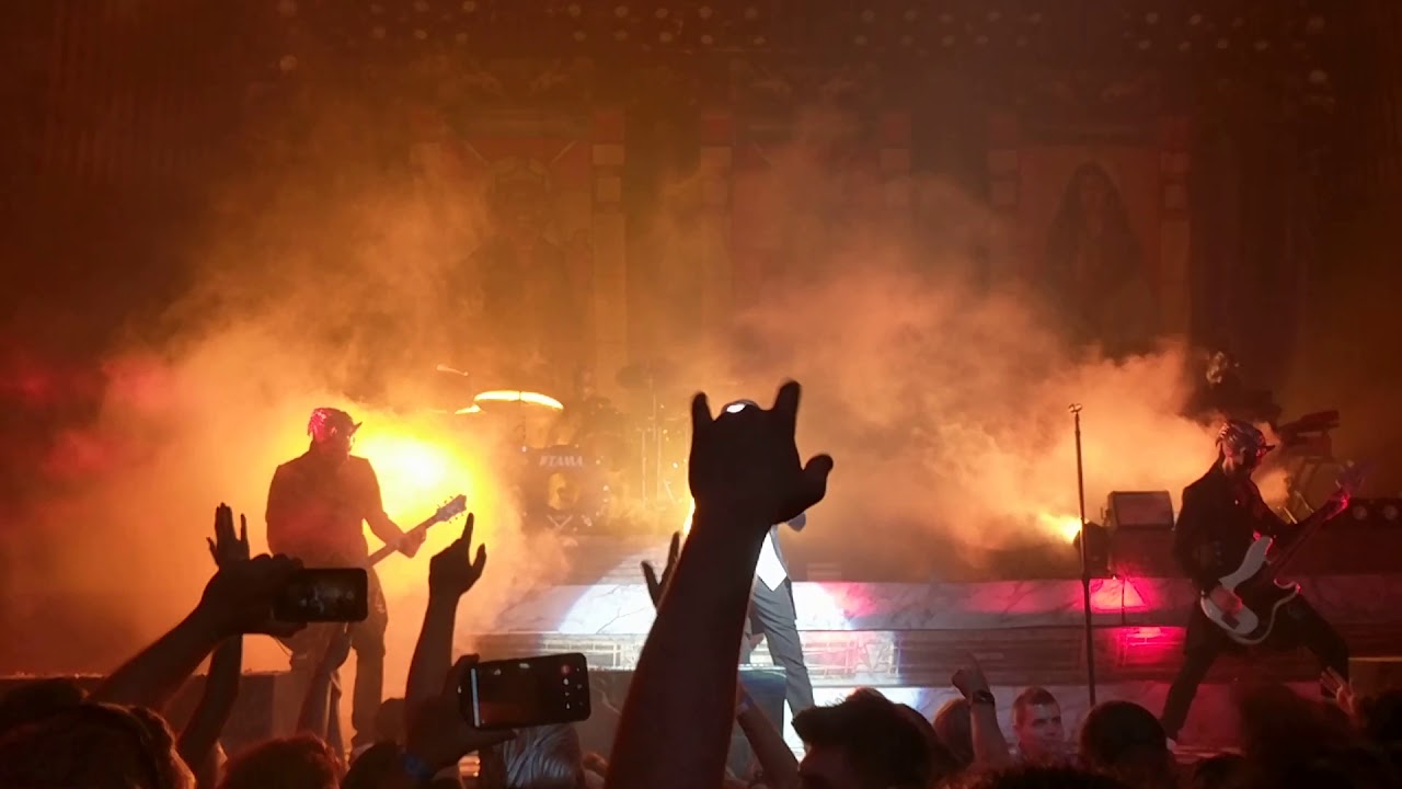 Ghost - Ghuleh Zombie Queen Live 2017 - YouTube
