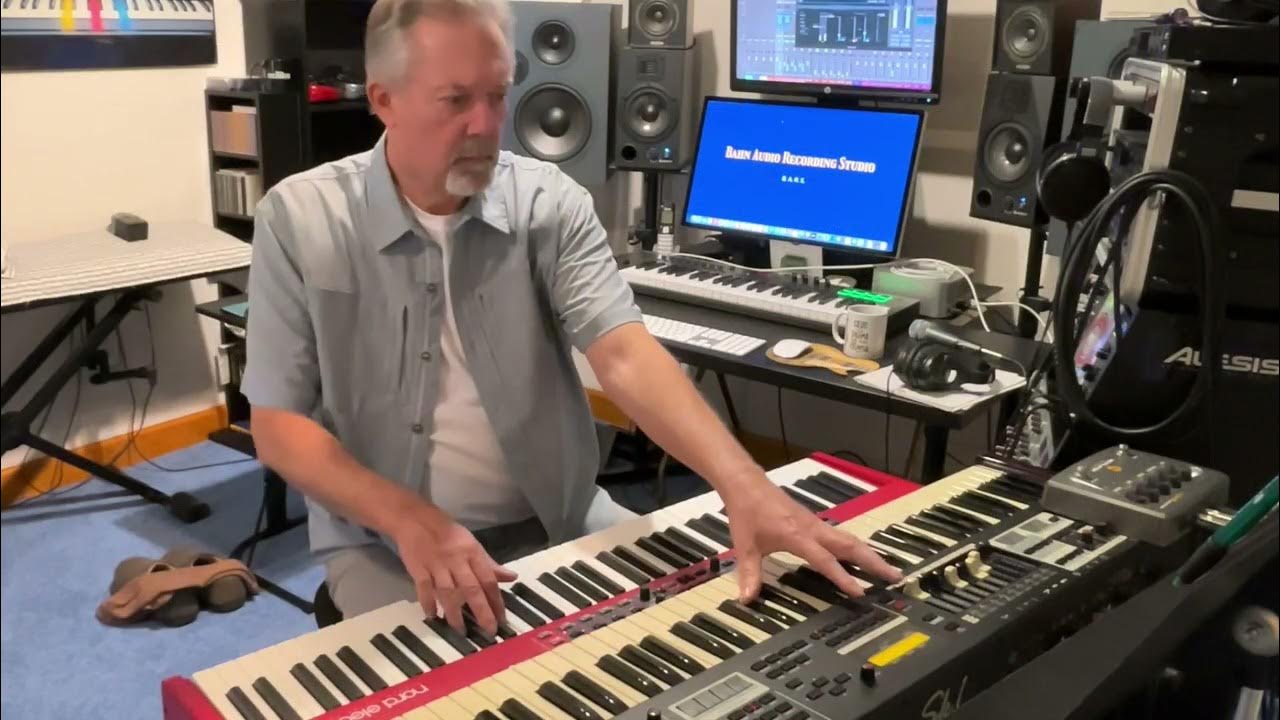 Watcher of the Skies (intro) | (Genesis) - YouTube