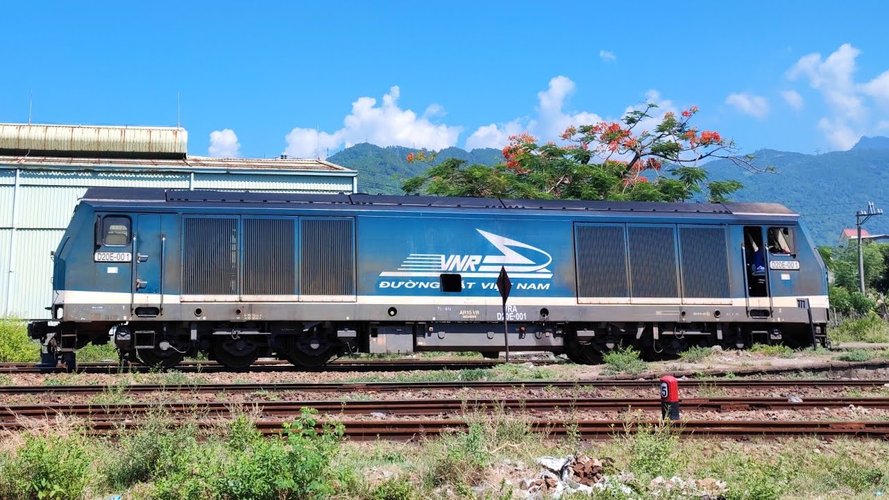 Lần Đầu Đi Đua Cùng Đầu Máy Đức 🇩🇪 D20E-001 Khi Kéo Tàu Hàng Từ Ga Thanh Khê Xuống Ga Lệ Trạch ...