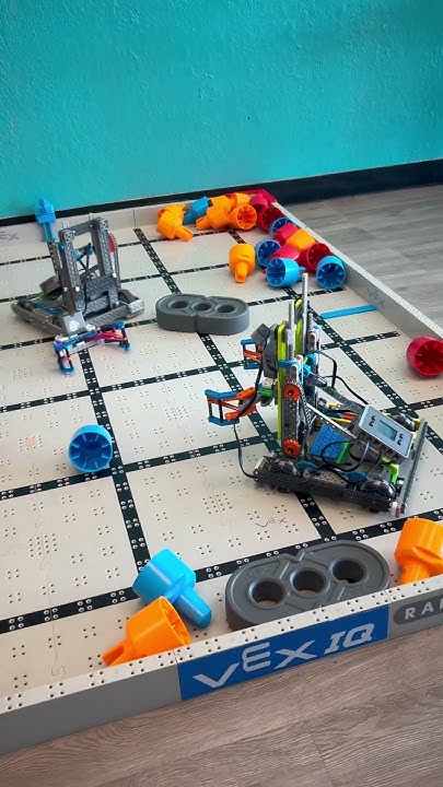 The Vex IQ mix and match hero robot @vexrobotics @stemadventures - YouTube