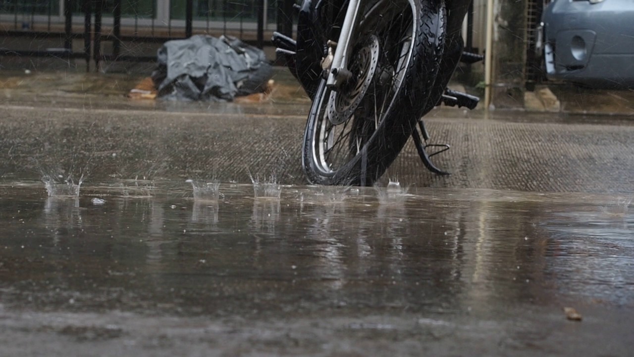 FootageBuzz - Free rain hitting the ground Footage - YouTube