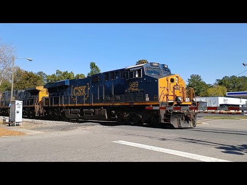 CSX L619 passing by the Southern Pines Train Station - YouTube