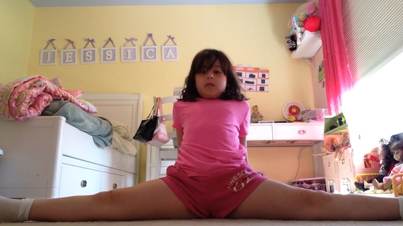 Gymnastics Kids | How to do practice your splits | How to do a Splits | Gymnastics Splits - YouTube