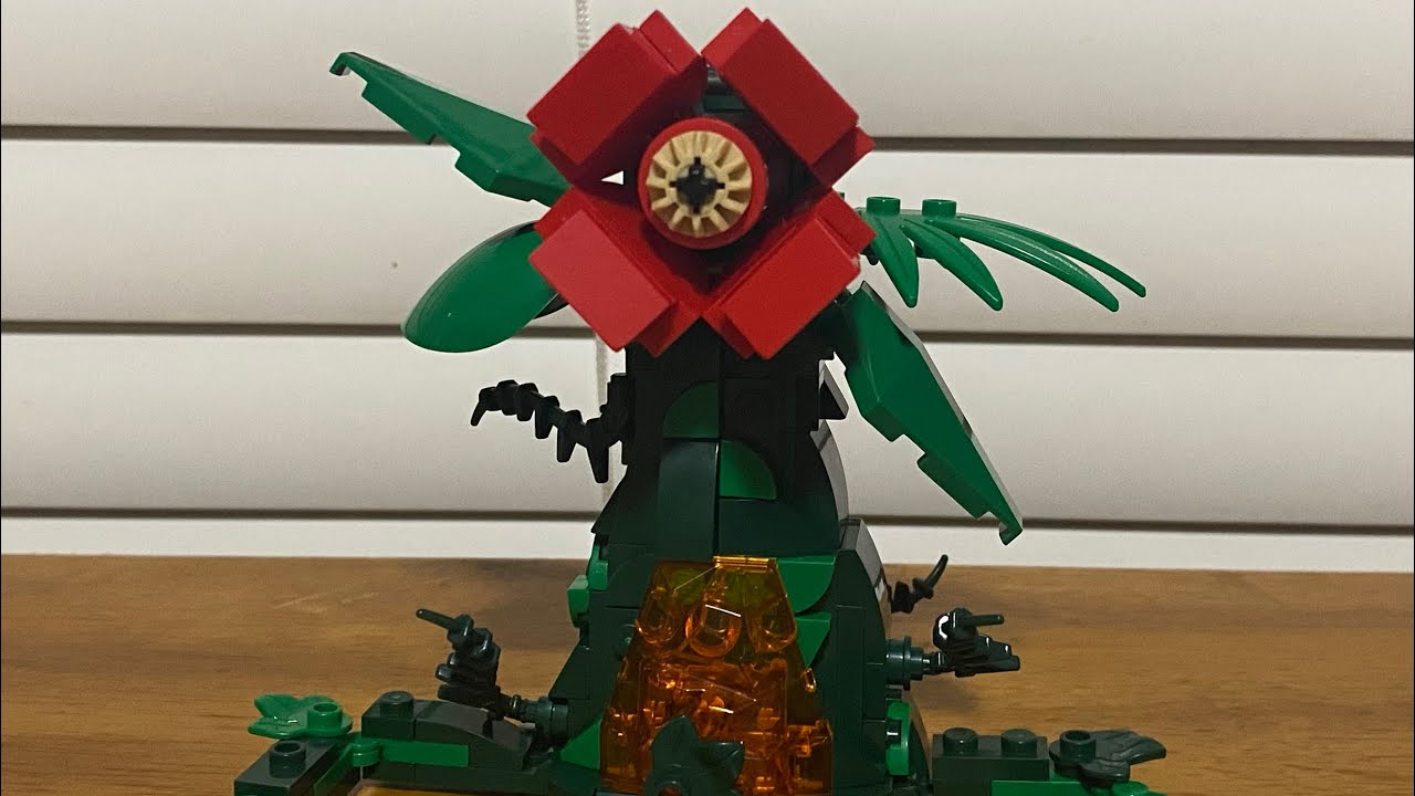 LEGO Rose Biollante - YouTube