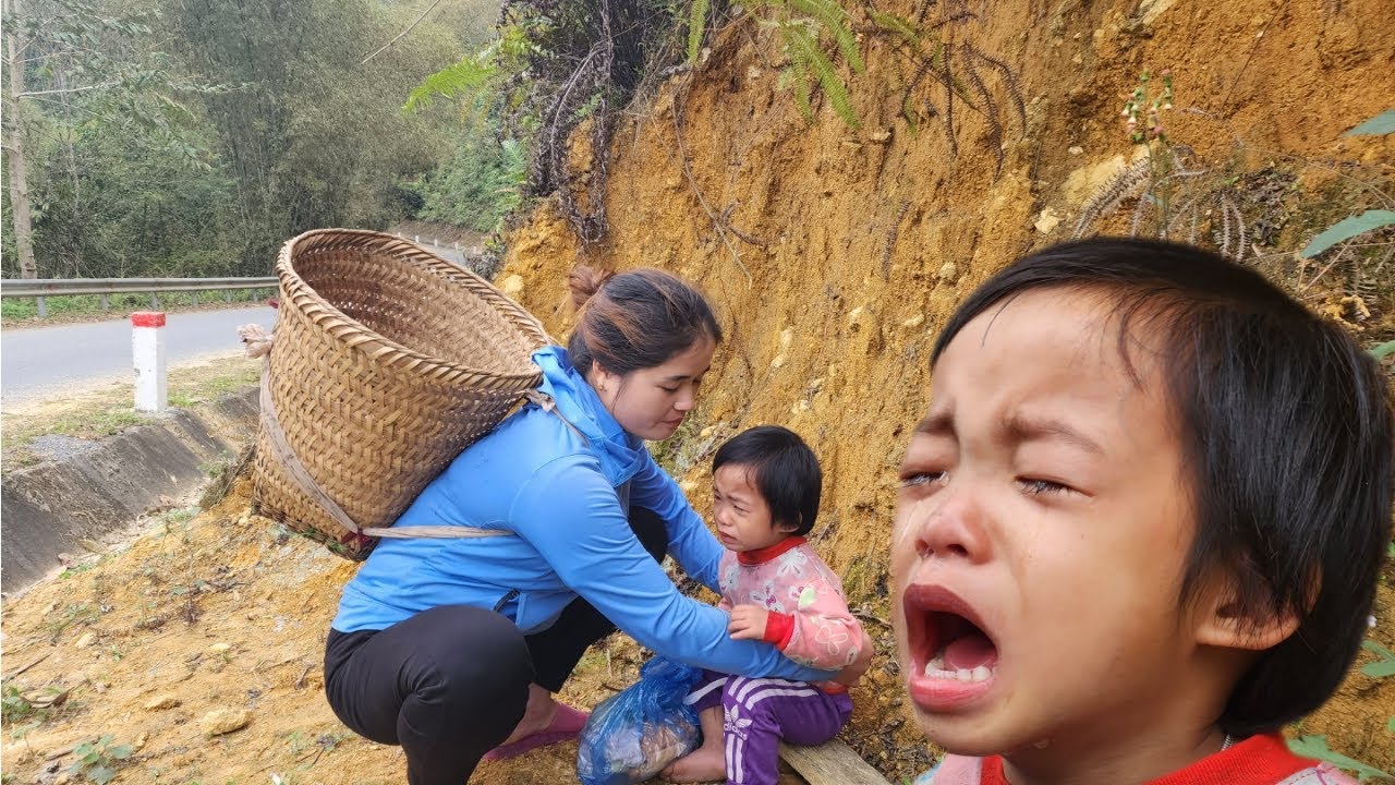 single mother - rescuing abandoned baby girl - looking for mussels to ...