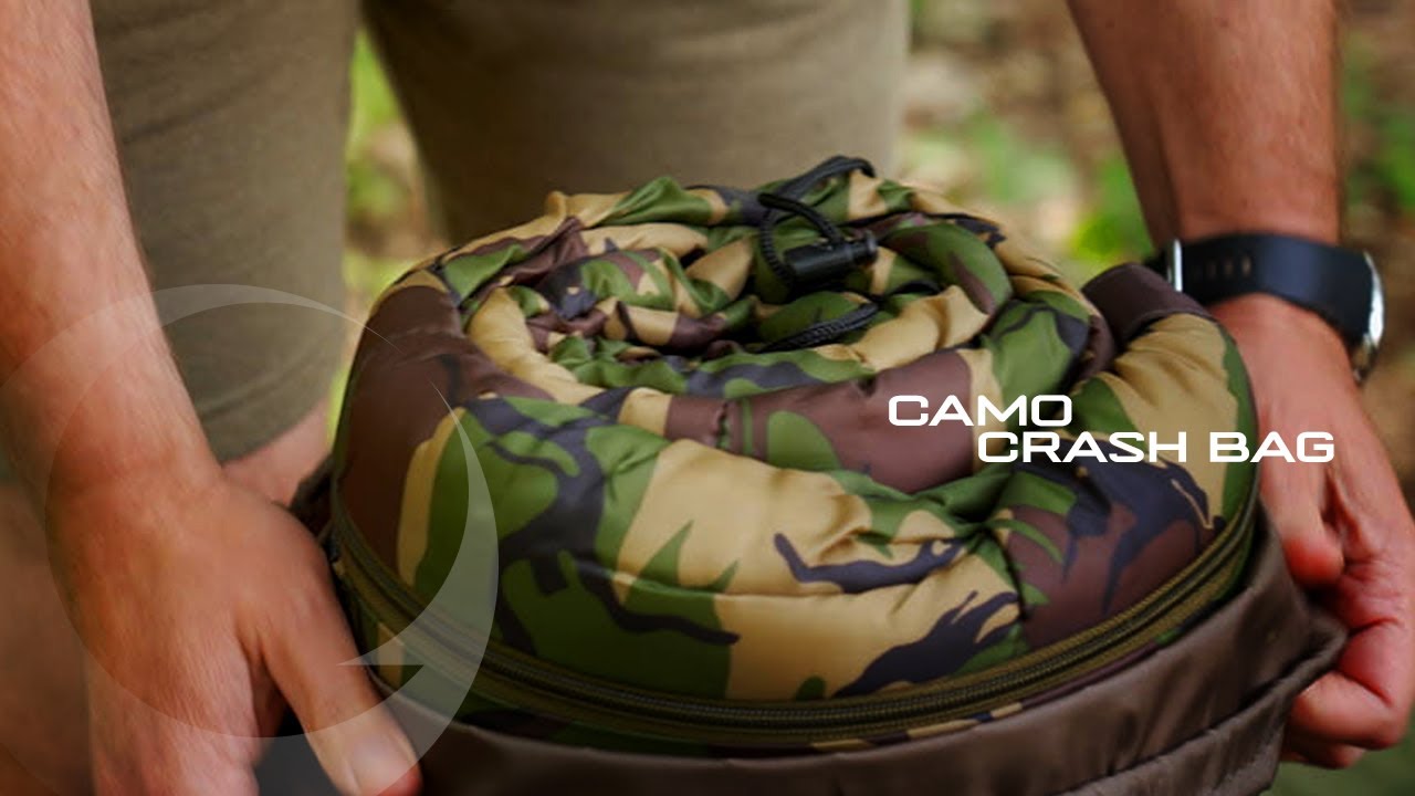 Product review | Carp Fishing | Camo Crash Bag - YouTube