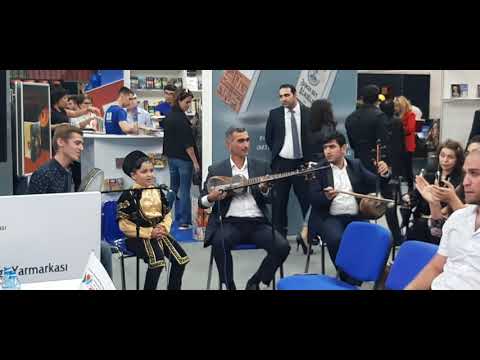Kenan  Beshirli  ( ANA segahı ) VI-cı Bakı  Beynəlxalq kitab sərgi yarmarkası.