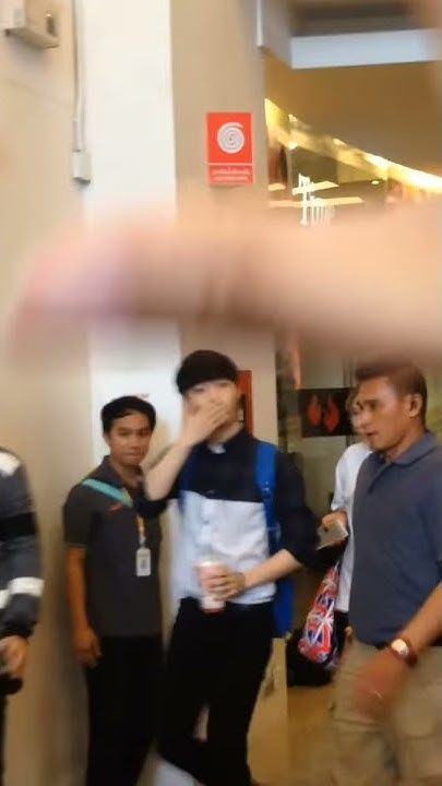 [FANCAM] 140927 EXO Chen & Lay - YouTube