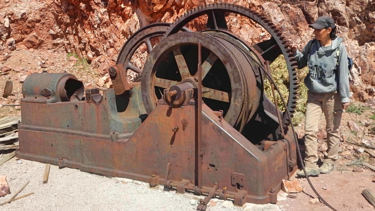 Hoist On 800' Deep Shaft, Tight Squeeze Into Collapsed Portal In ...