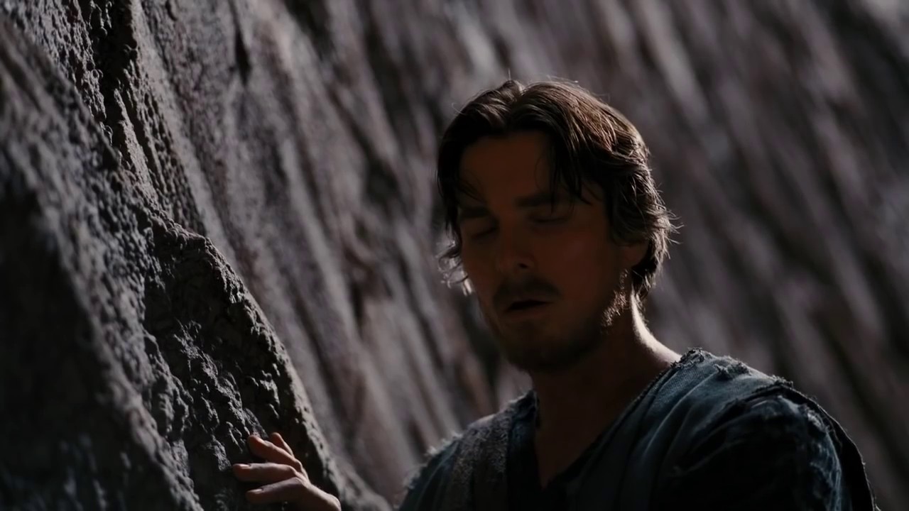 The Dark Knight Rises Bruce Escapes the Pit HD IMAX - YouTube