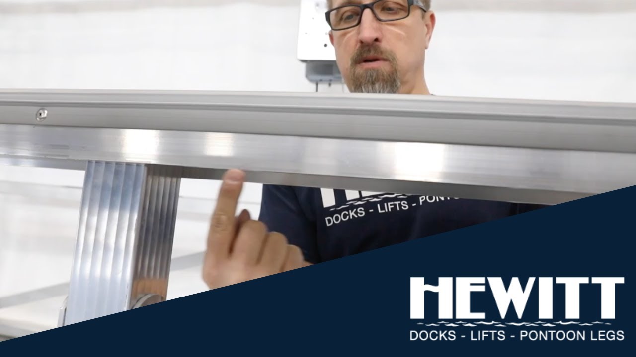 Aluminum Rubber V Bunk - YouTube