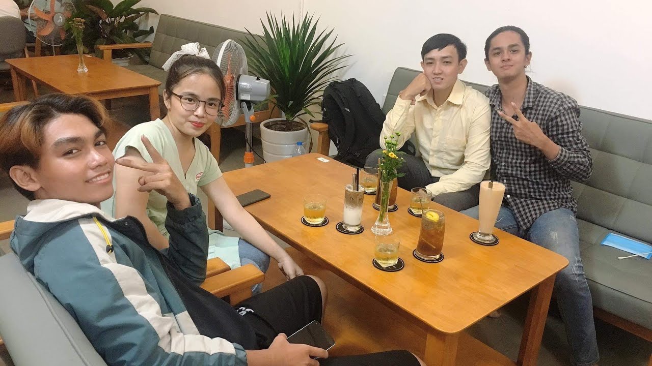 VDK - Một Ngày Quẩy Từ Sáng Đến Tối Của Team - YouTube