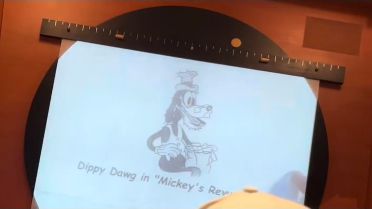 How to Draw Goofy and Cartoon History at Disneyland Resort - YouTube