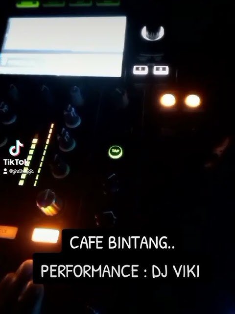 performance DJ : Viki ardiano.. cafe bintang pematang Siantar - YouTube