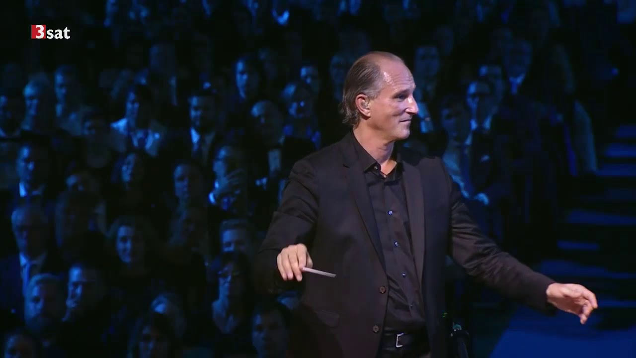 The Holiday - Hans Zimmer - Hollywood in Vienna 2018 - YouTube