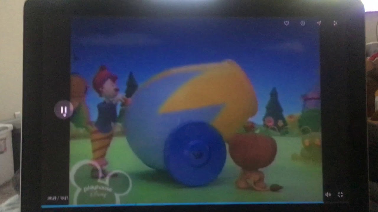 Jojo's Circus-Jojo & Her Dad Blast Out Of The Cannon! - YouTube