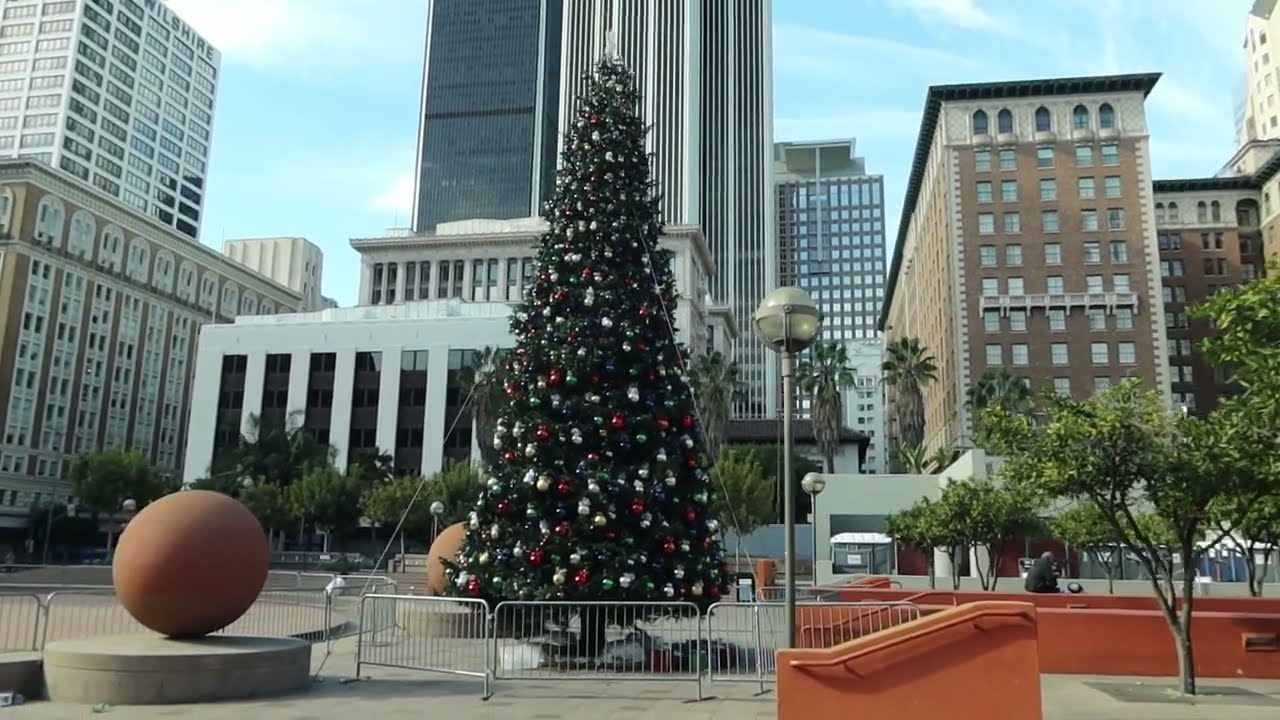 Pershing Square ice skating rink returns! - YouTube