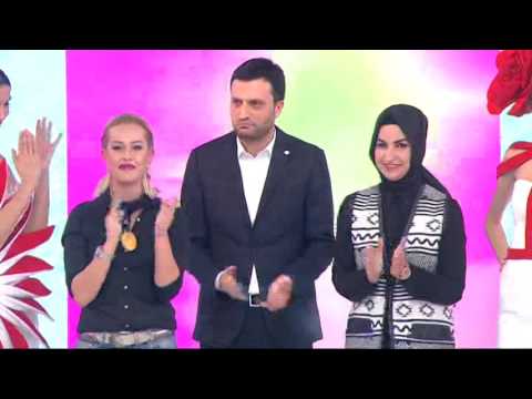 Helin Avşar’ın Kızılay Yararına Hazırladığı Defilesi