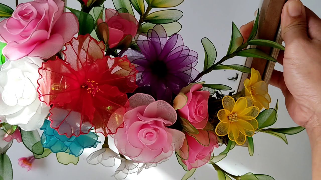 Handmade Stocking flowers: picture Frame, wall decor, flower wall - YouTube