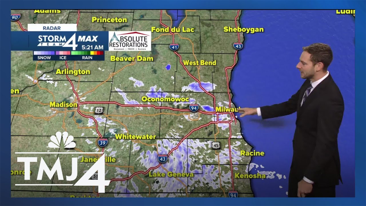 Morning snow showers Friday in southeast Wisconsin - YouTube