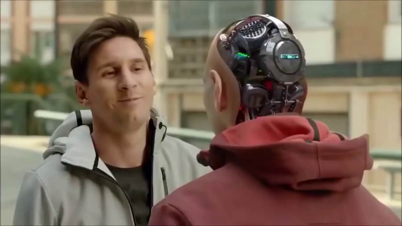Messi ve Robot Messi Kapışması - YouTube