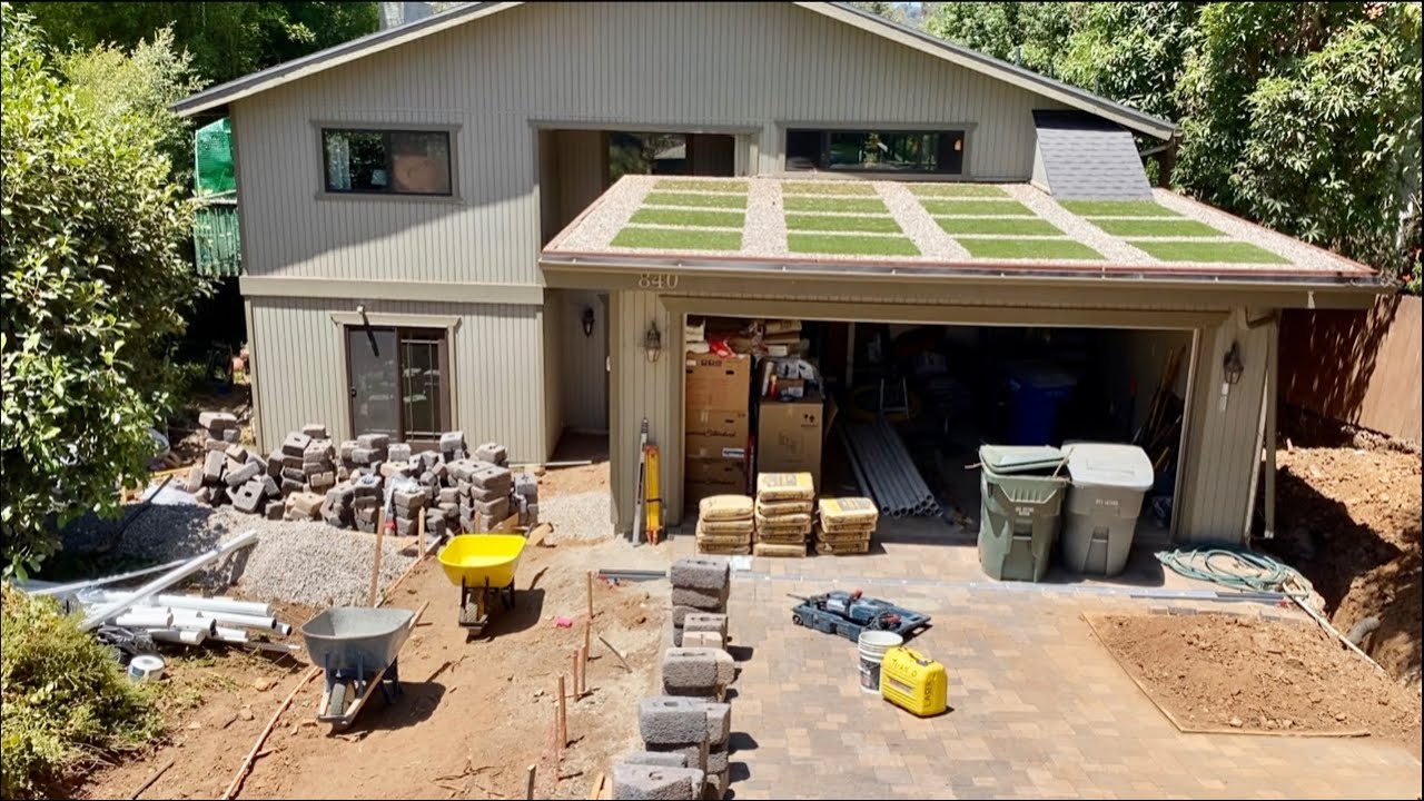 PASTO SINTÉTICO ARRIBA DE UN GARAGE / turf on top of garages - YouTube