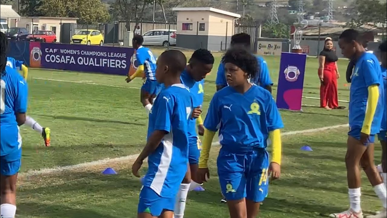 “Little Ronaldinho” | Miche Minnies From South Africa Practising With ...