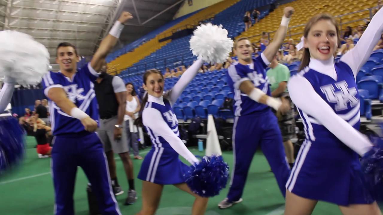 University of Kentucky 2k16 Cheer Camp - YouTube