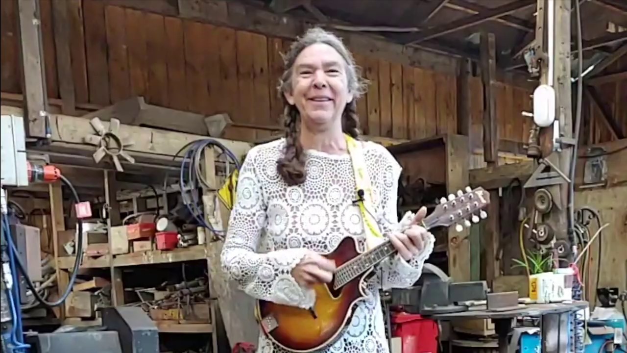 #47 Laura Shepherd Show - YouTube