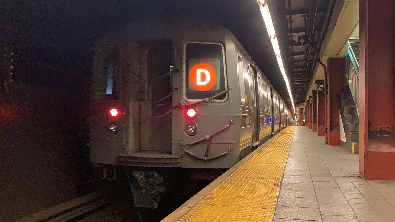 R68 (D) Train To Norwood 205 Street Arriving and Departing 34 Street ...