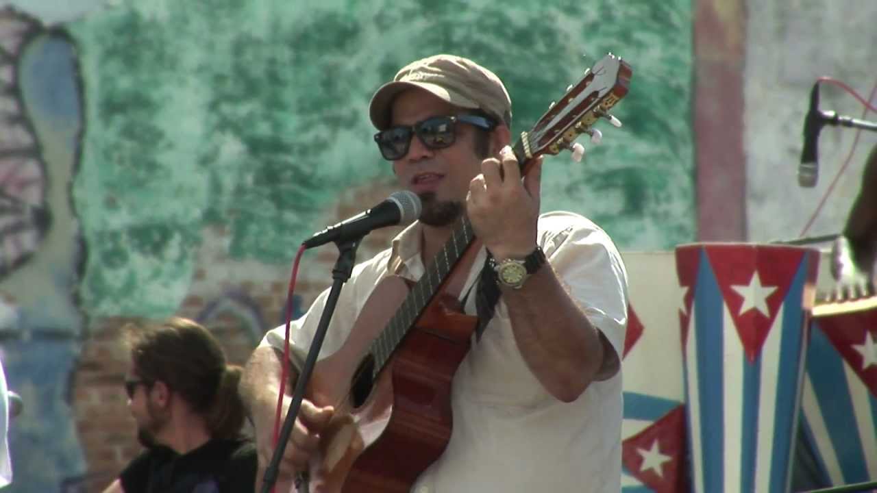 RAY FERNANDEZ live! CHAONDA.mpg.mp4 - YouTube