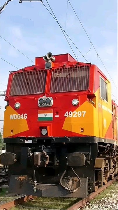 Indian railways Wdg-4g supermercy . - YouTube